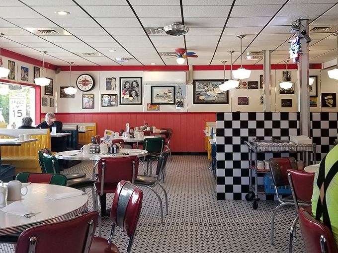 Harry's Diner 8