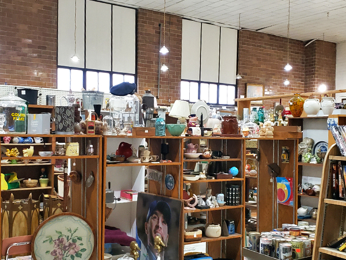 Hixton Antique Mall 5