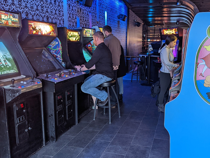 I/O Arcade Bar 7