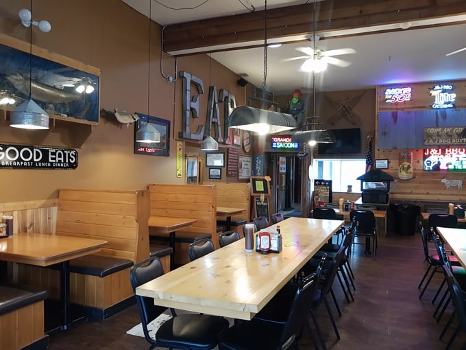 j & j bbq & catering 8