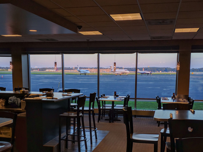 jet room restaurant 1