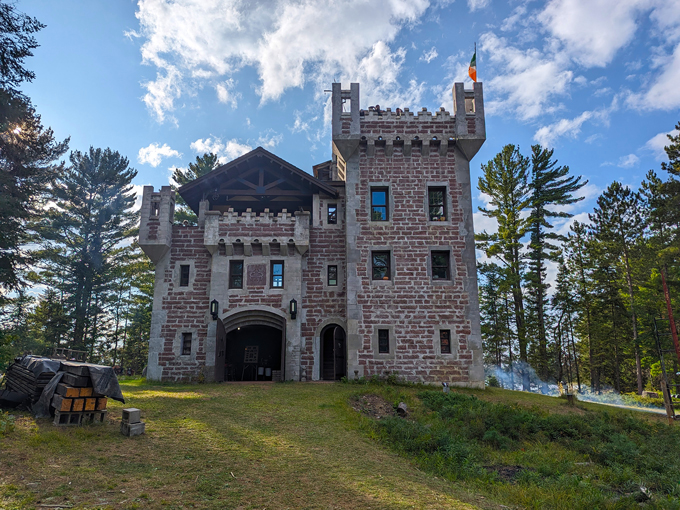 Kelley Castle (Tomahawk)