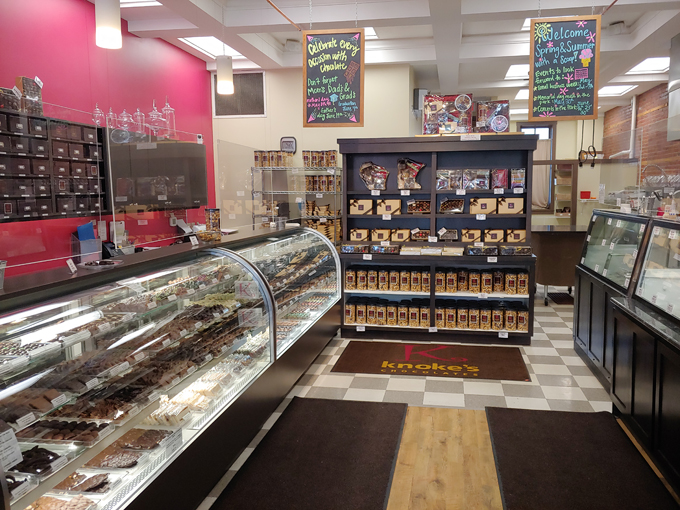 Knoke's Chocolates and Nuts 2