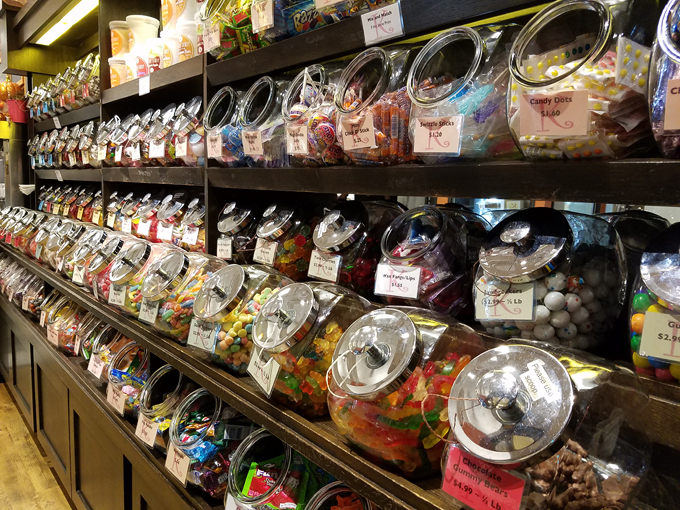 Knoke's Chocolates and Nuts 5