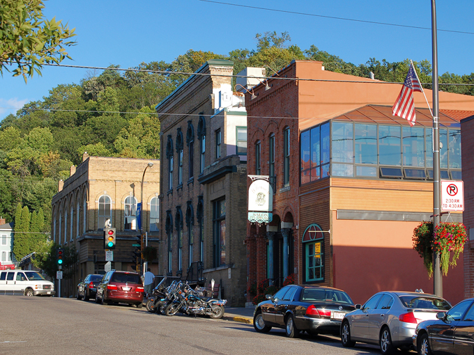 Knoke's Chocolates and Nuts 9