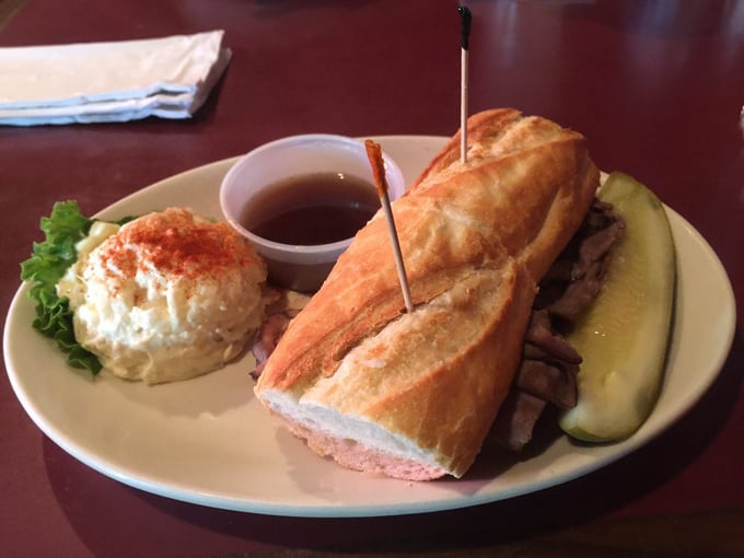 kurtz's pub & deli 3