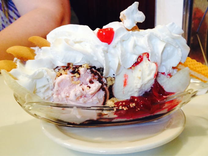 lagomarcino's confectionery 8