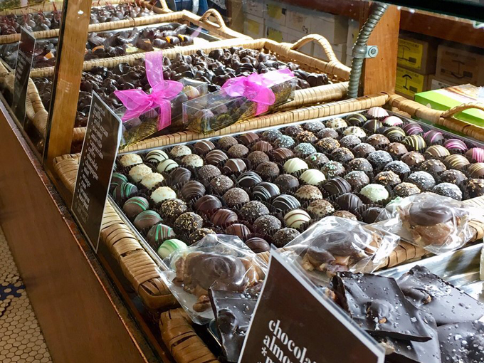 lagomarcino's confectionery 9