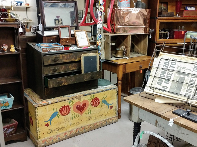 Lindstrom Antique Mall 3