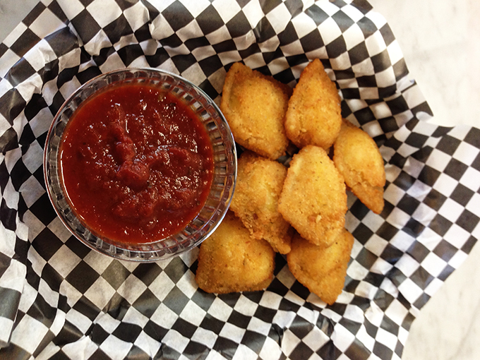 Lola's Pizza & Tiki Bar 5