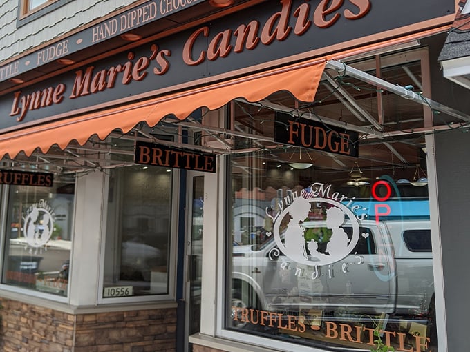 Lynne Marie's Candies 8