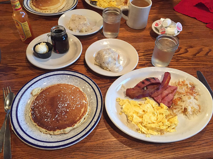 Machine Shed Restaurant Pewaukee 4