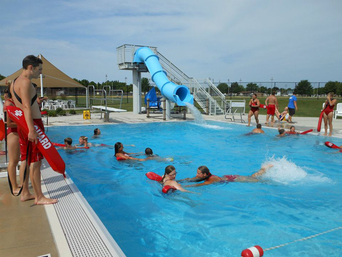 manitowoc family aquatic center 9