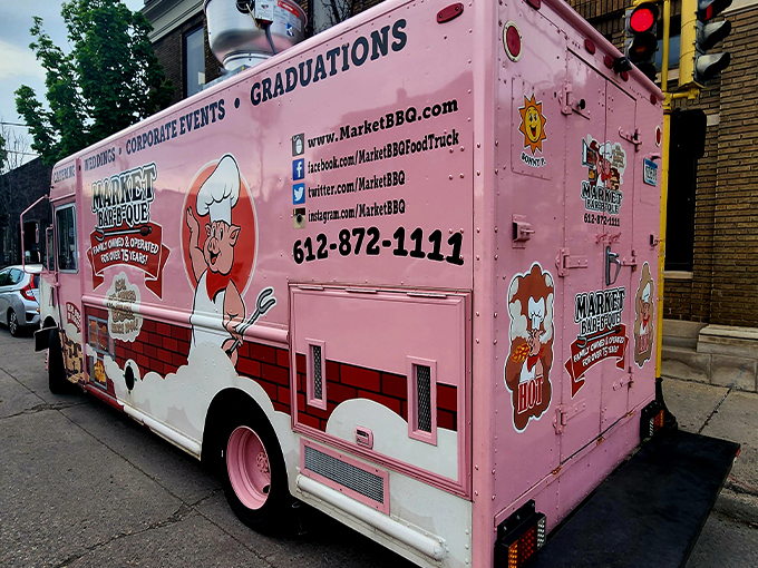 Market Bar-B-Que Restaurant and Food Trucks 7