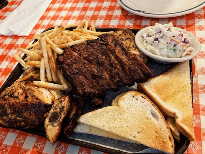 Market Bar-B-Que Restaurant and Food Trucks 8