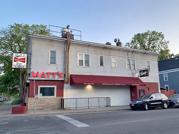 Matt's Bar and Grill 1