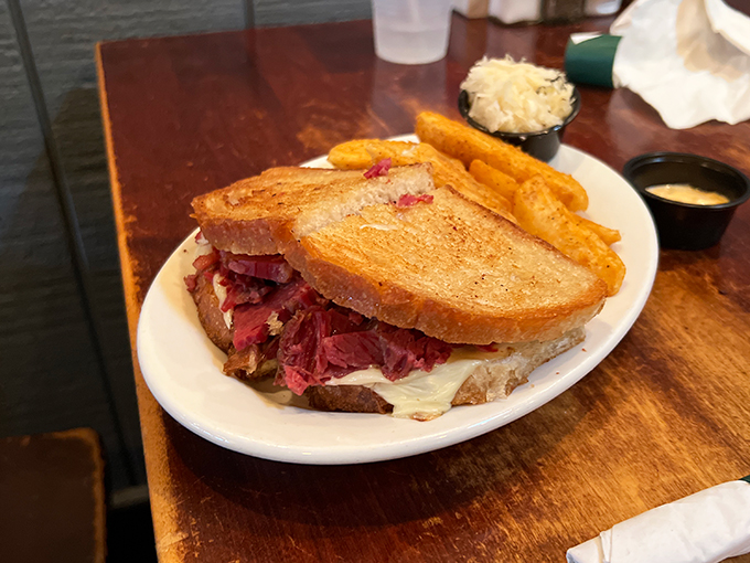 McBob's Pub & Grill 3