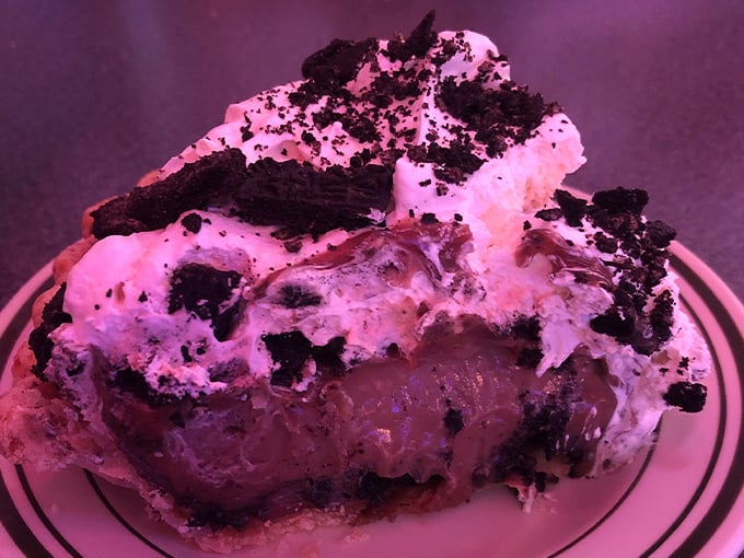 Mom&rsquo;s Diner & Pizzeria 9