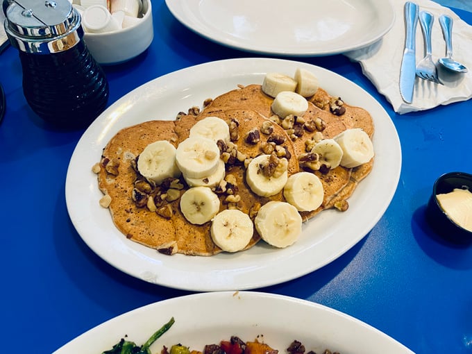 Monty's Blue Plate Diner 3