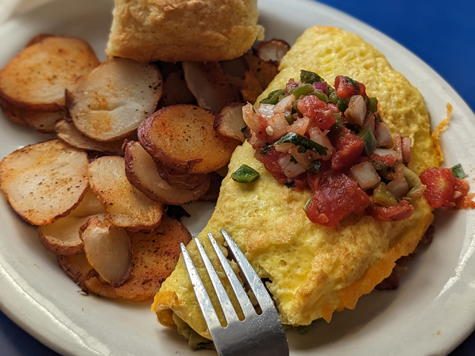 Monty's Blue Plate Diner 4