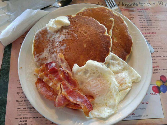 Mr. Pancake Restaurant 6