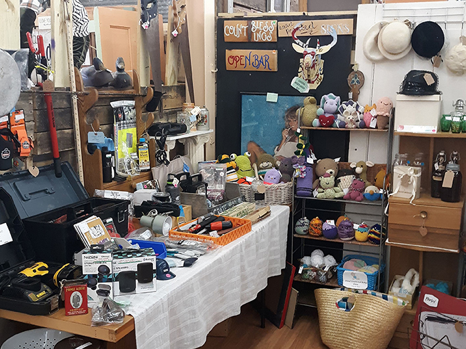 Neenah Vintage Mall 8