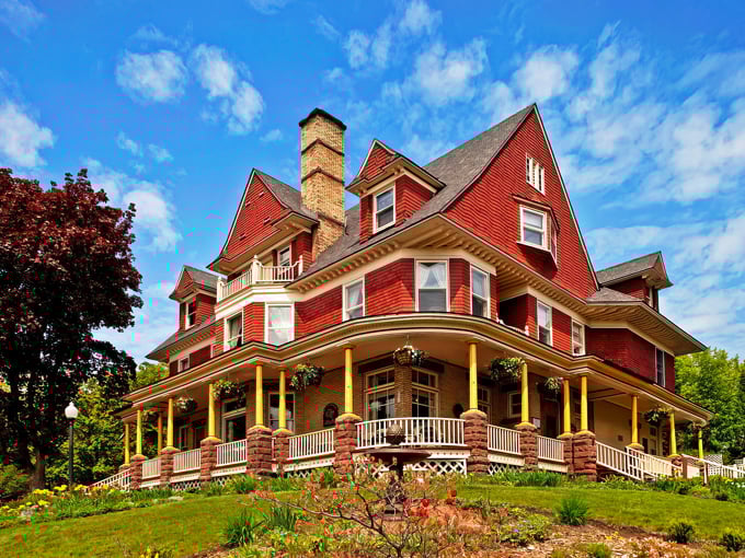 Old Rittenhouse Inn 1