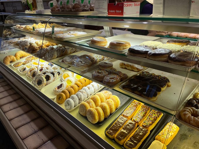 Paielli&rsquo;s Bakery 3