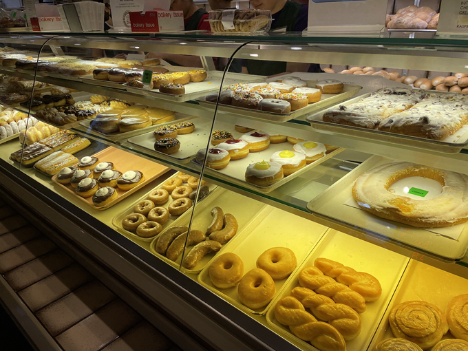 Paielli&rsquo;s Bakery 9