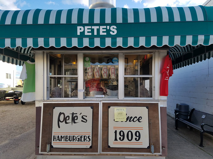 Pete&rsquo;s Hamburger Stand 5