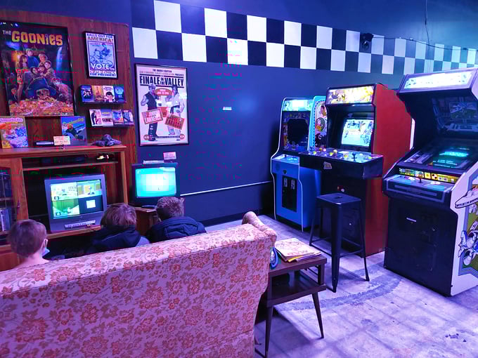 Retro Electric Arcade 4