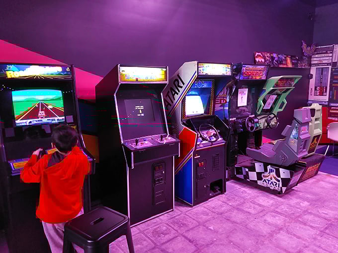Retro Electric Arcade 8