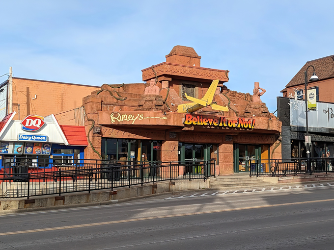 Ripley&rsquo;s Believe It Or Not 1