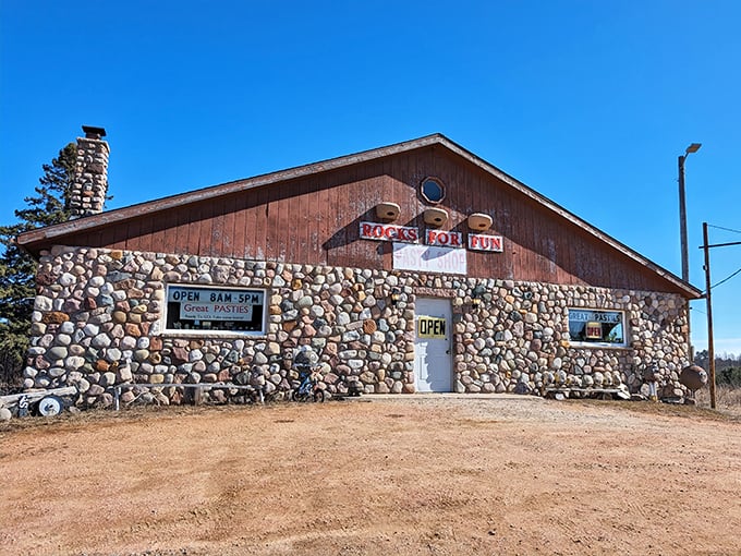 Rocks For Fun Cafe 1