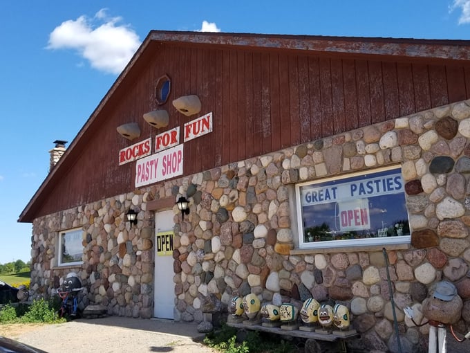 Rocks For Fun Cafe 9