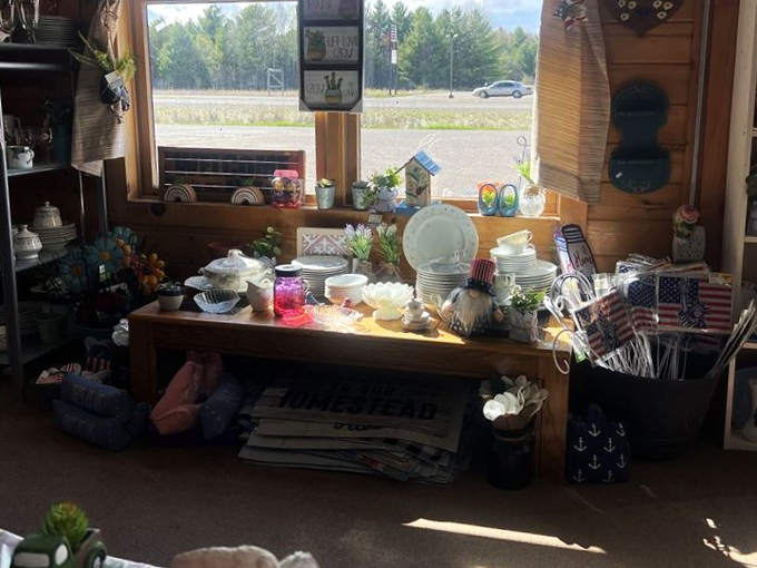 Ruby's Second Hand 6