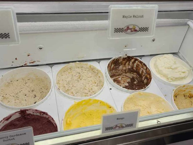 Scoop Deville Ice Cream Shop 5