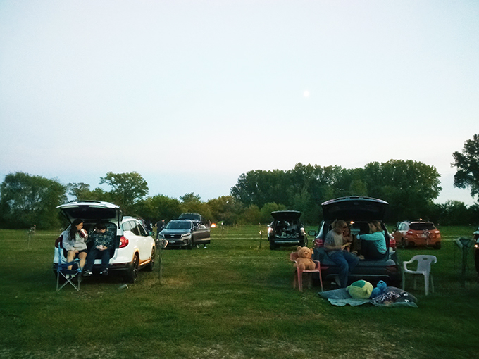 Skyway Drive-In Theatre 9