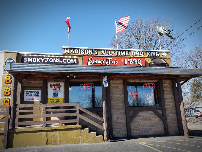 smoky jon's #1 bbq 1