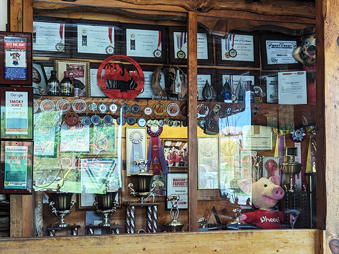 Smoky Jon&rsquo;s #1 BBQ 8