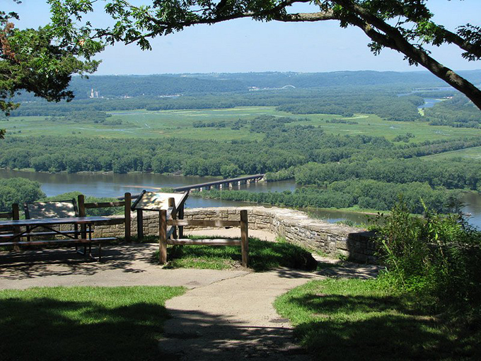 The Bluff Trail in Wyalusing State Park 3