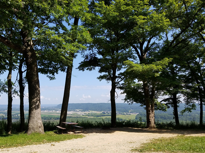 The Bluff Trail in Wyalusing State Park 8