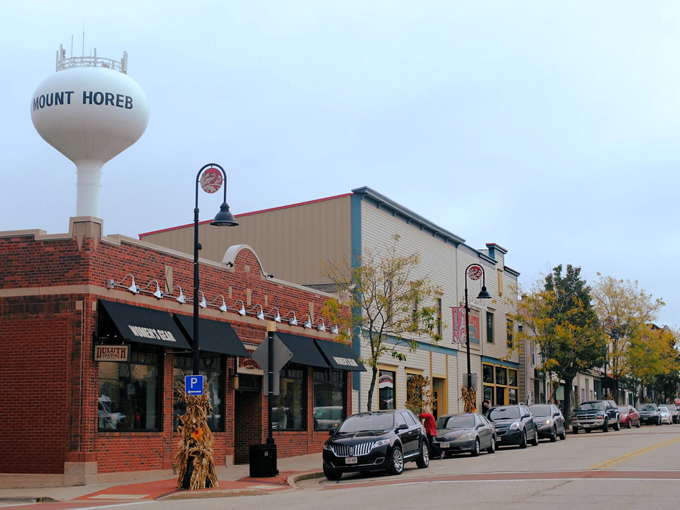 The Dog House Bar & Grill 9