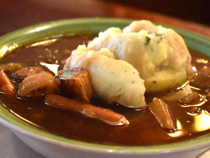 the legendary monarch public house 3