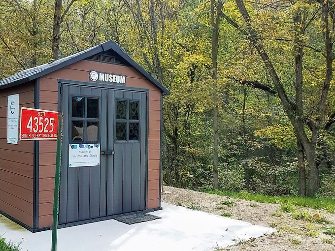 the museum of unremarkable objects 1