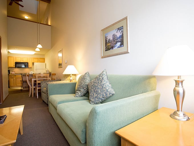 Timber Ridge Lodge & Waterpark 7