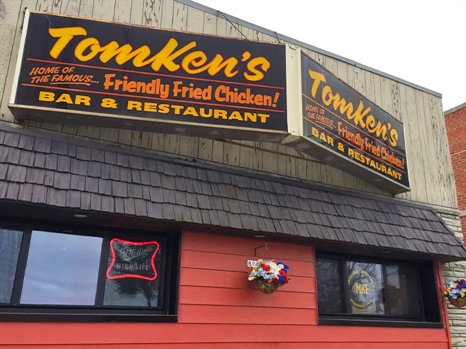 TomKen's Bar & Grill 1