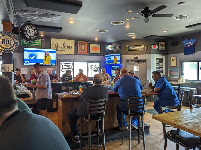 TomKen's Bar & Grill 7