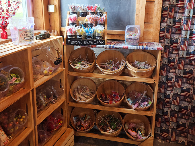 Uncle Tom&rsquo;s Candy Store 2