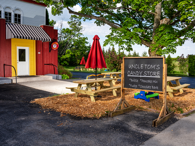 Uncle Tom's Candy Store (Ellison Bay) 1